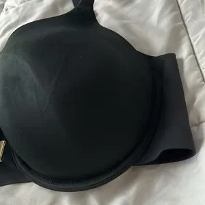 Totally Smooth Full Coverage Front Close Bra